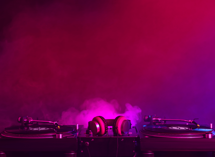 O que é um DJ Profissional e o que faz? - 35mm